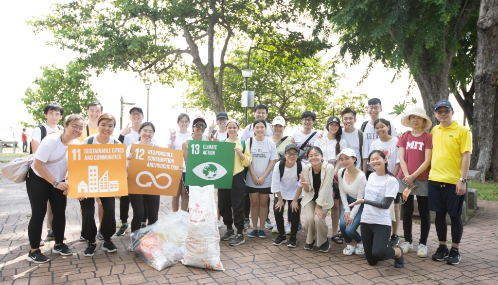 Beach Clean-up by SGS Youth Division - Soka Gakkai Singapore